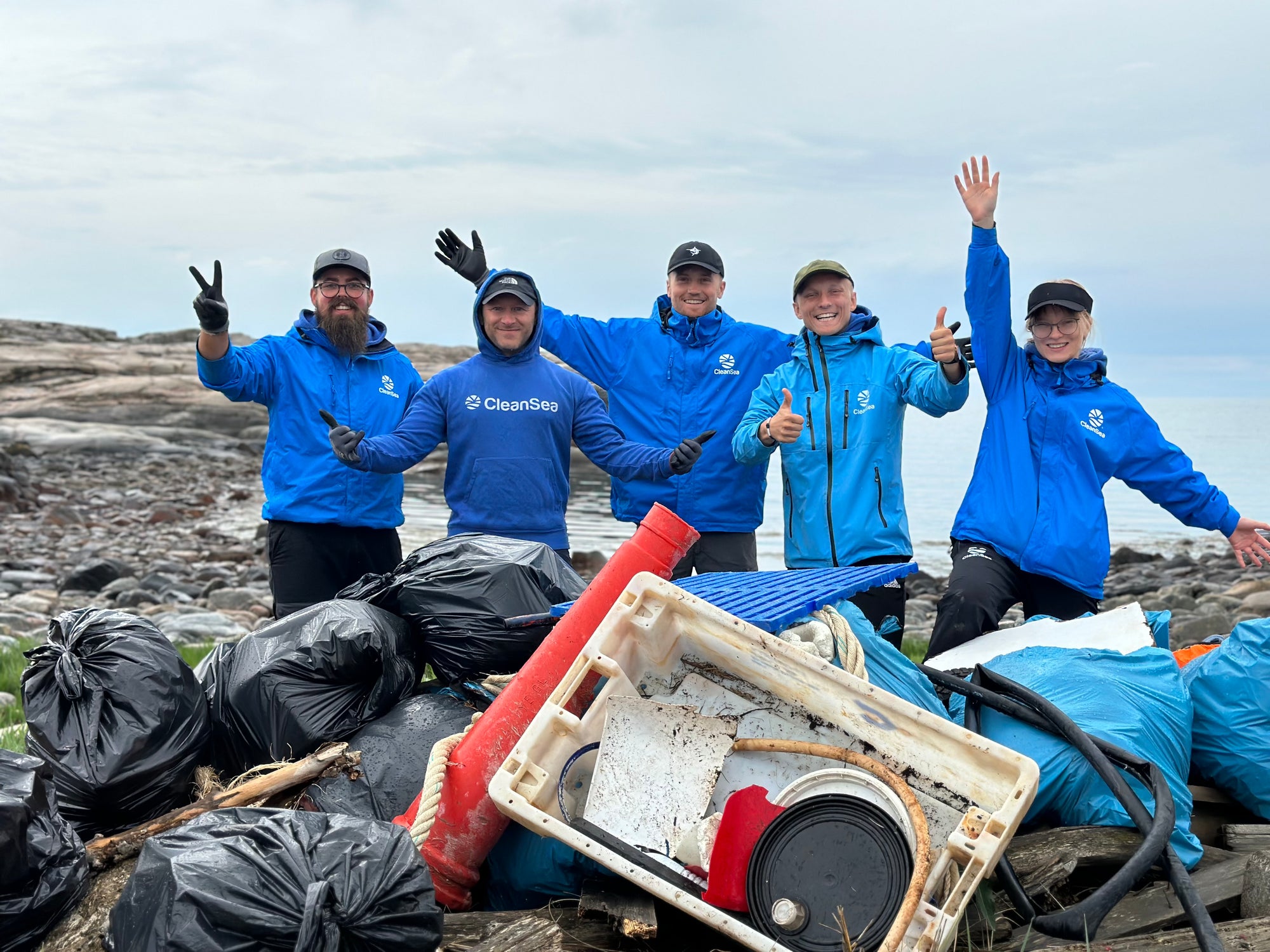 CleanSea - The bracelet cleaning the ocean one kilo at a time.